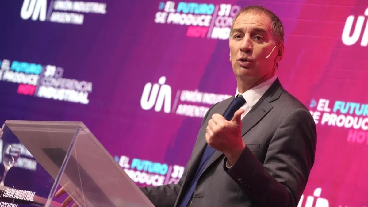 Santilli sigue en el Congreso las votaciones